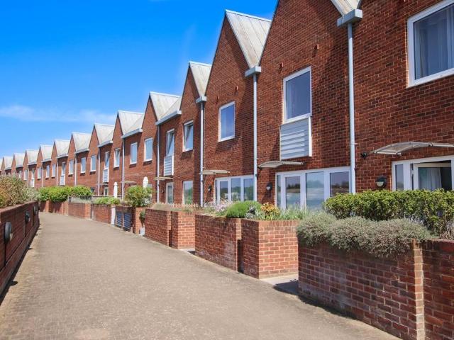 1 bedroom duplex for sale