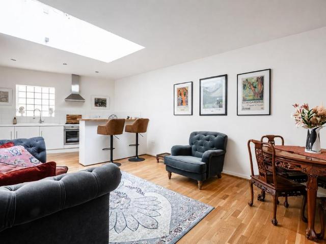 1 bedroom duplex for sale