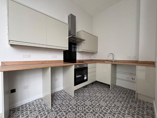1 bedroom duplex to rent