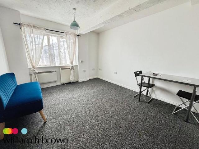 1 bedroom duplex to rent