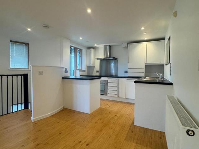 1 bedroom duplex to rent