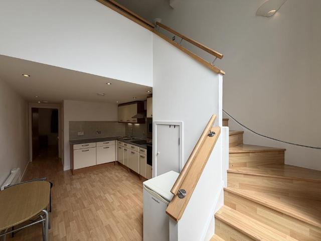 1 bedroom duplex to rent