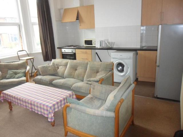 1 bedroom duplex to rent