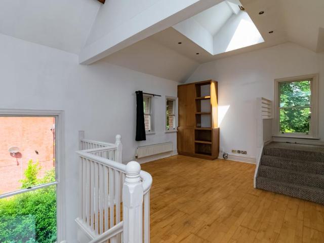 1 bedroom duplex to rent
