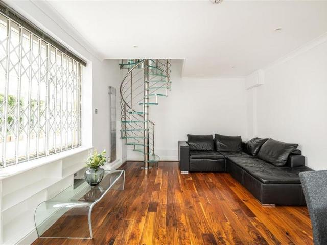 1 bedroom duplex to rent