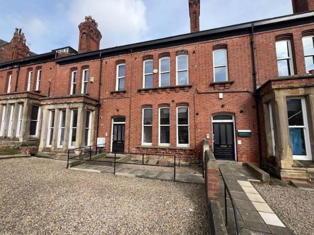 1 bedroom duplex to rent