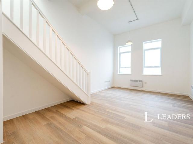 1 bedroom duplex to rent Commercial Road, Portsmouth, Hampshire, PO1