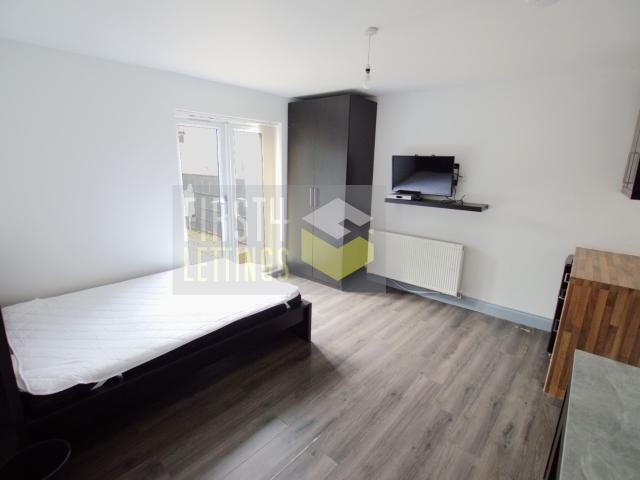 1 Bedroom End Of Terrace