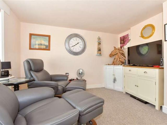 1 Bedroom End Of Terrace House