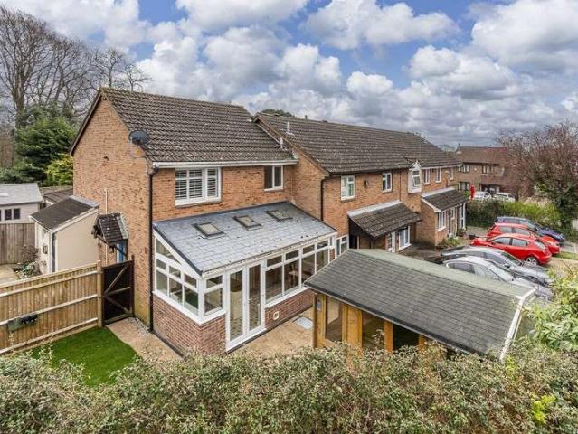 1 Bedroom End Of Terrace House