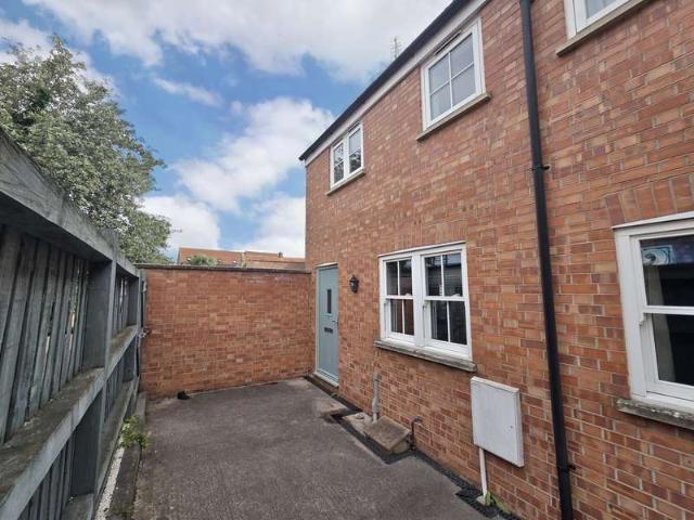 1 Bedroom End Of Terrace House