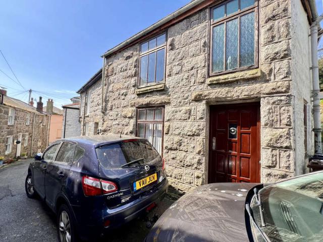 1 Bedroom End Of Terrace House