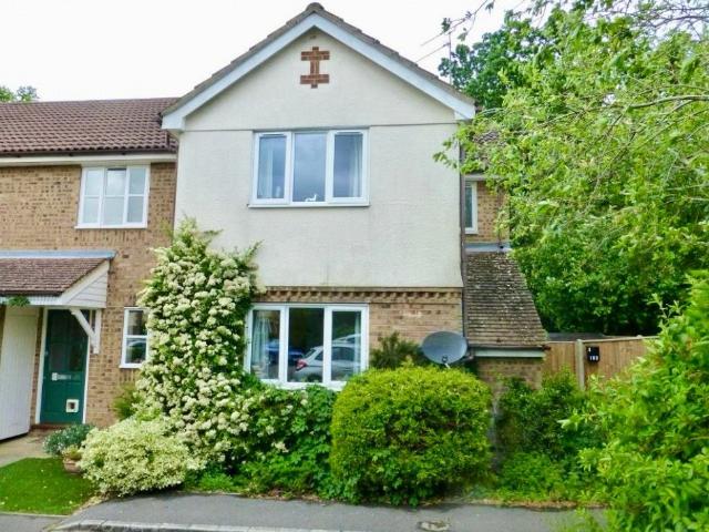 1 BEDROOM End of Terrace House