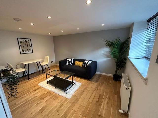 1 Bedroom End Of Terrace House