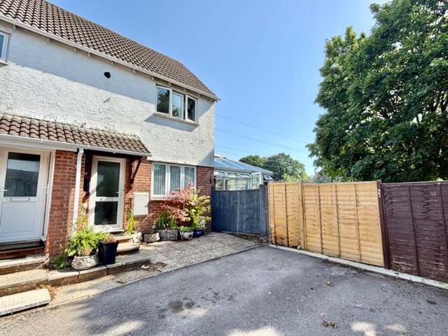 1 Bedroom End Of Terrace House