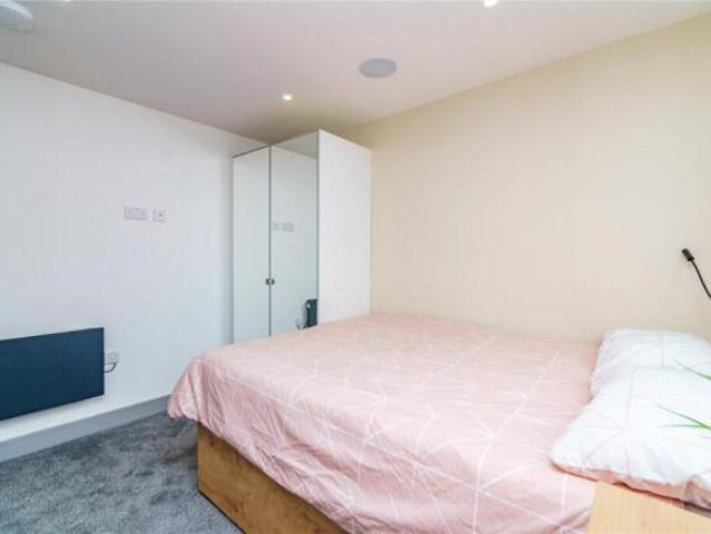 1 bedroom end of terrace house for rent in 24 Malvern Road, Newsome, Huddersfield, HD4