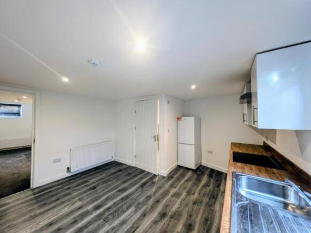 1 bedroom end of terrace house for rent in Burlington Road, Leeds, West Yorkshire, LS11