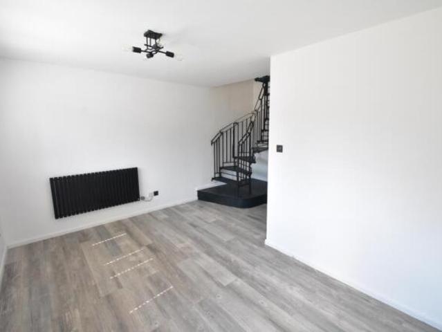 1 bedroom end of terrace house for rent in Dexter Close, Luton, Bedfordshire, LU3 4DY, LU3