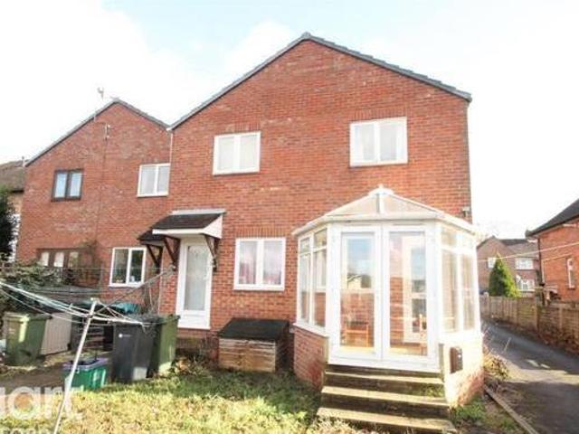 1 bedroom end of terrace house for rent in Foxburrows Avenue GU2