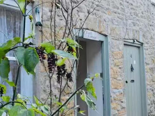 1 bedroom end of terrace house for rent in Finger Lane, DT9