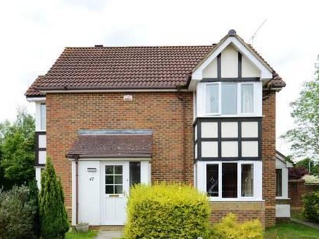 1 bedroom end of terrace house for rent in Francis Gardens Warfield RG42