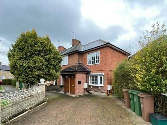 1 bedroom end of terrace house for rent in Kirksted Road Morden SM4