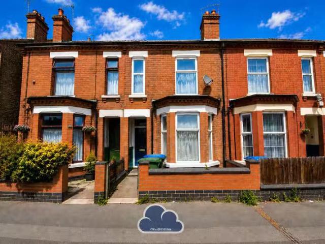 1 bedroom end of terrace house for rent in Hollis Road, Covent.