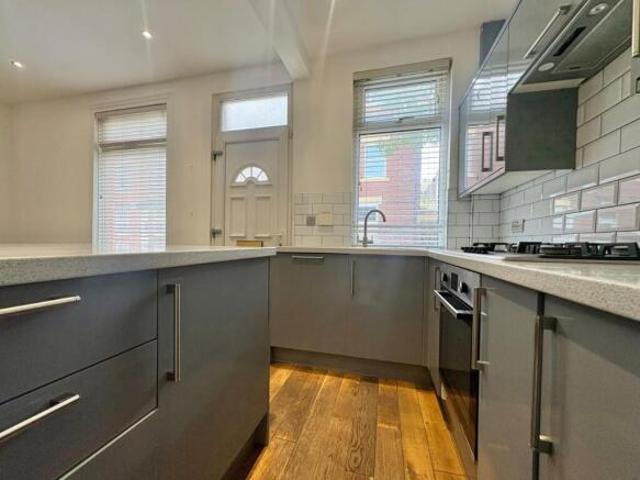 1 bedroom end of terrace house for rent in Vesper Place, Kirkstall, Leeds, LS5