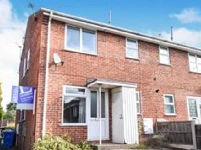 1 bedroom end of terrace house for rent in Vestry Road Oakwood DE21