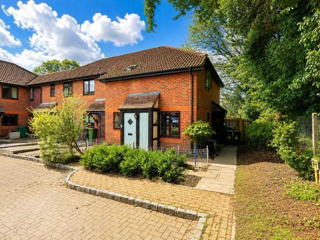 1 bedroom end of terrace house for sale