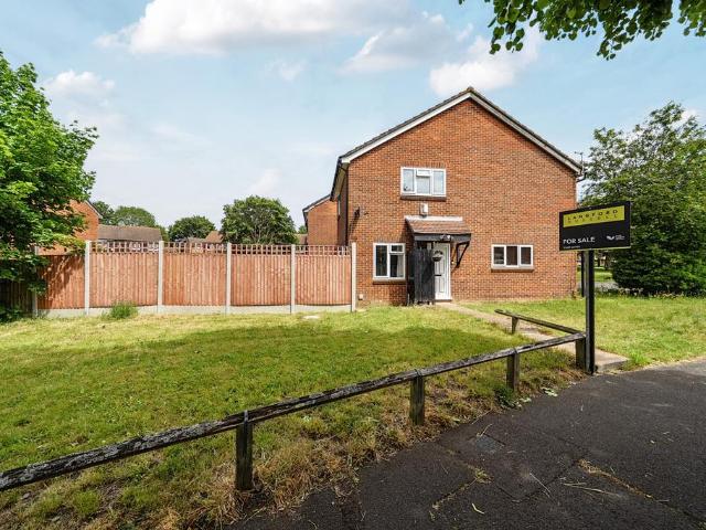 1 bedroom end of terrace house for sale