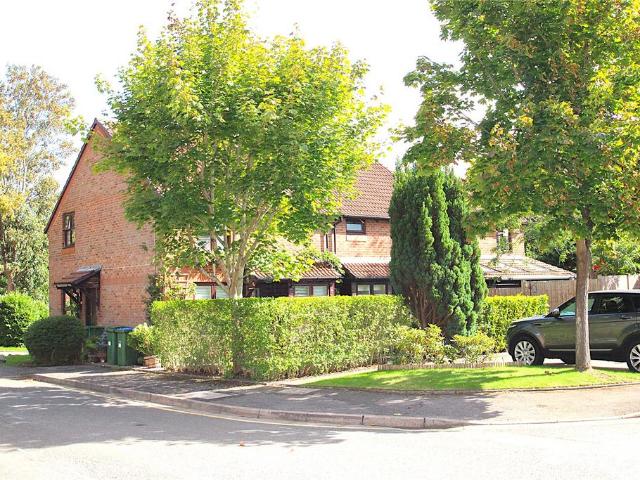 1 bedroom end of terrace house for sale