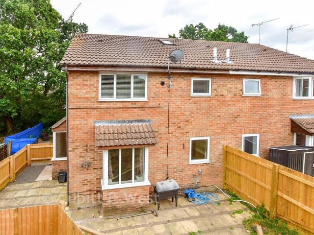 1 bedroom end of terrace house for sale
