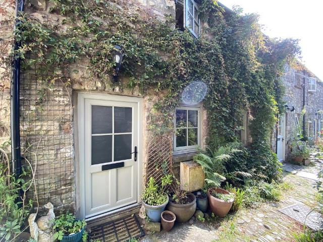 1 bedroom end of terrace house for sale