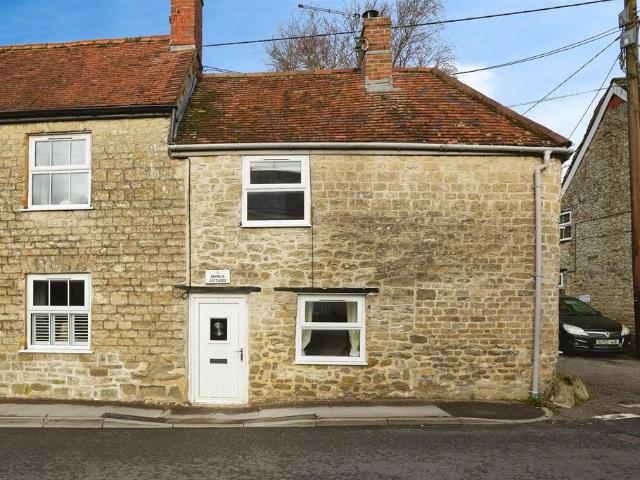 1 bedroom end of terrace house for sale
