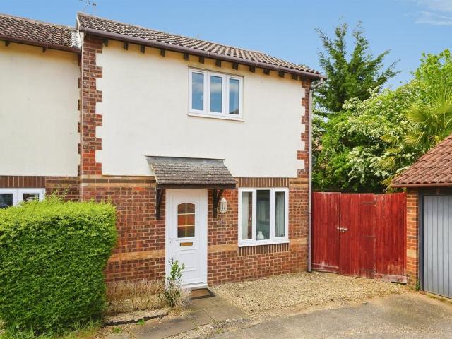 1 bedroom end of terrace house for sale