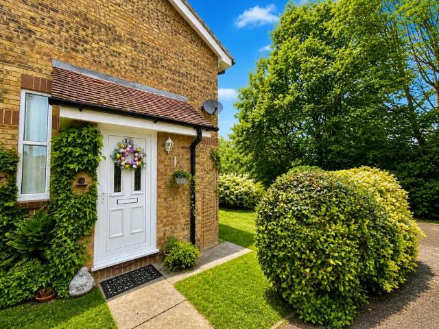 1 bedroom end of terrace house for sale