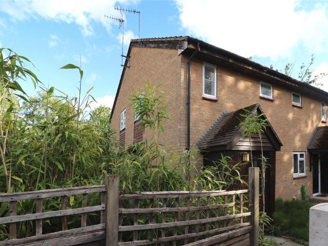 1 bedroom end of terrace house for sale