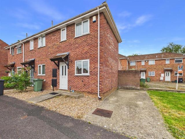 1 bedroom end of terrace house for sale
