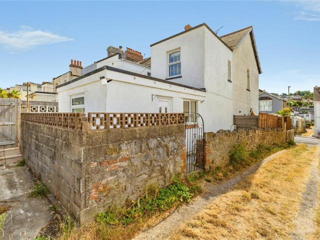 1 bedroom end of terrace house for sale