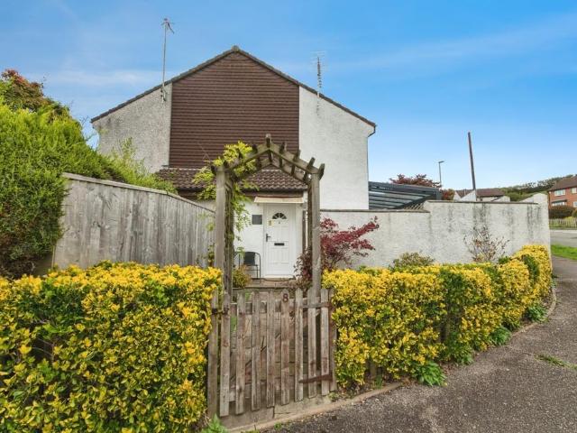 1 bedroom end of terrace house for sale