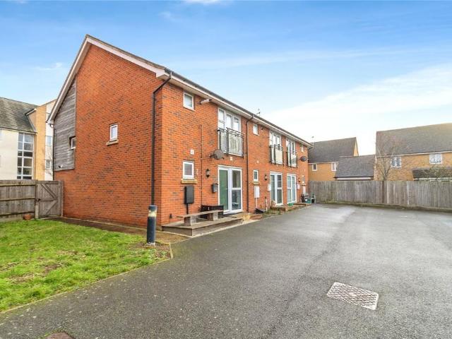 1 bedroom end of terrace house for sale