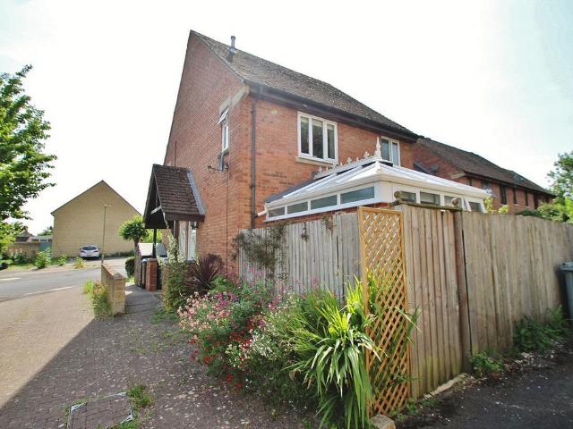 1 bedroom end of terrace house for sale