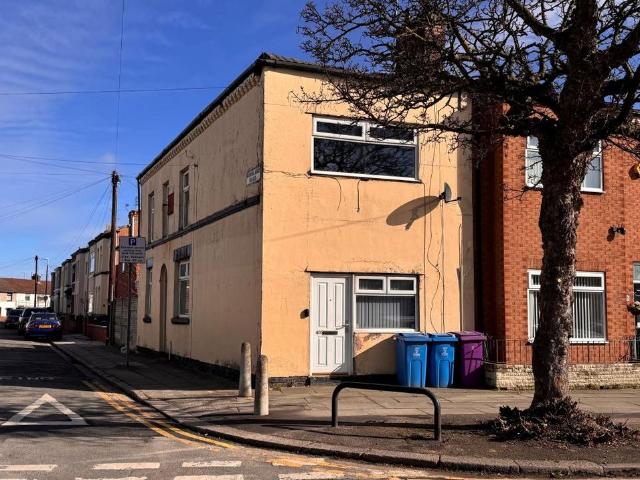 1 bedroom end of terrace house for sale