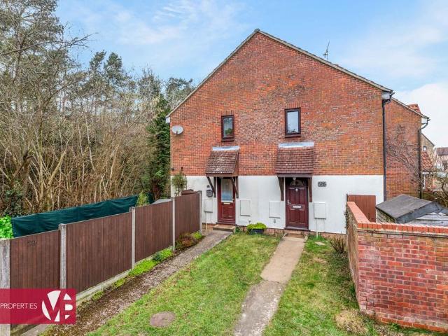 1 bedroom end of terrace house for sale