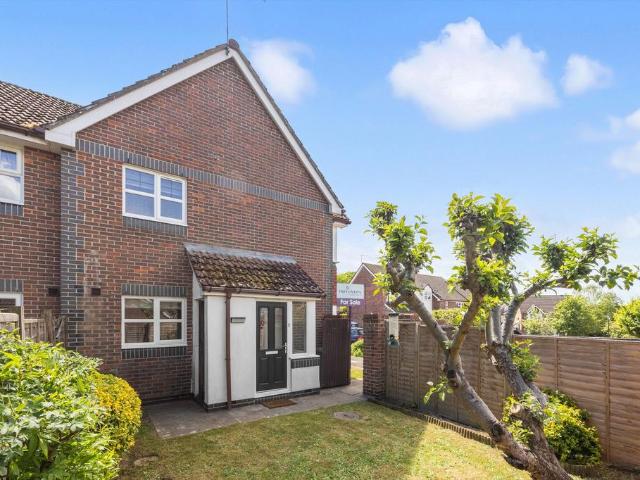 1 bedroom end of terrace house for sale