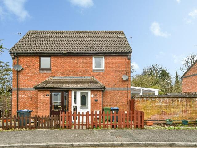 1 bedroom end of terrace house for sale