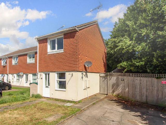 1 bedroom end of terrace house for sale