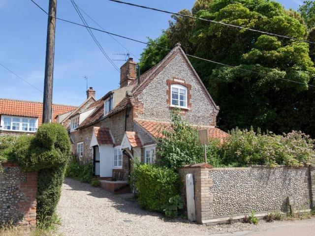 1 bedroom end of terrace house for sale