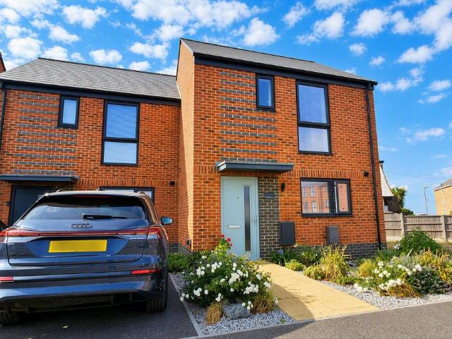 1 bedroom end of terrace house for sale